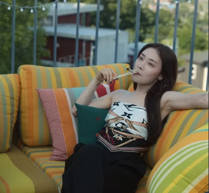 Classy hingga Minimalis, Ini Gaya Karakter Perempuan di Drakor The ...