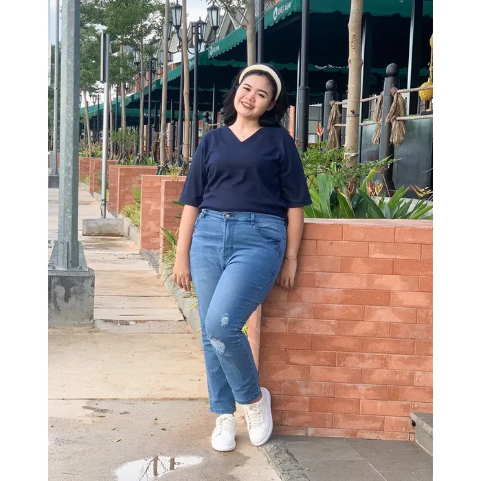 5 Rekomendasi Plus Size Jeans Viral di TikTok, Cocok untuk Tubuh Curvy ...