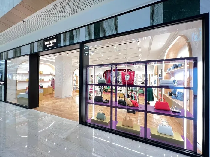 Ini Rekomendasi Butik Brand Mewah di Tunjungan Plaza Surabaya - Parapuan