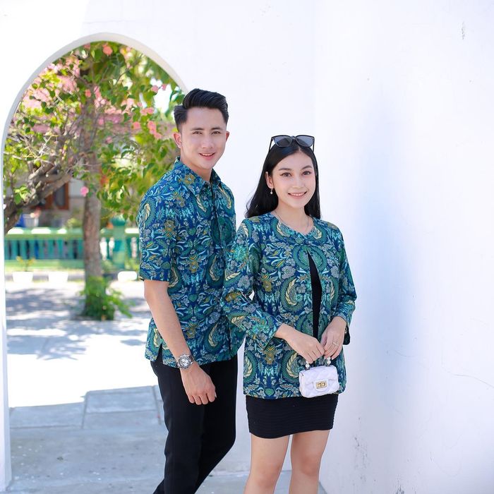 5 Rekomendasi Batik Sarimbit Mulai Rp100 Ribuan, Motifnya Cantik dan ...