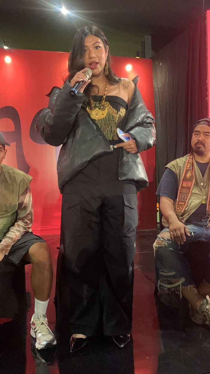 3 Tips Styling Batik Bergaya Hip Hop Kekinian, Cocok untuk Acara Santai ...