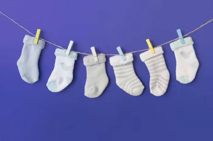 Rekomendasi Kaus Kaki Bayi Nyaman di Tokopedia, Segini Harganya - Parapuan