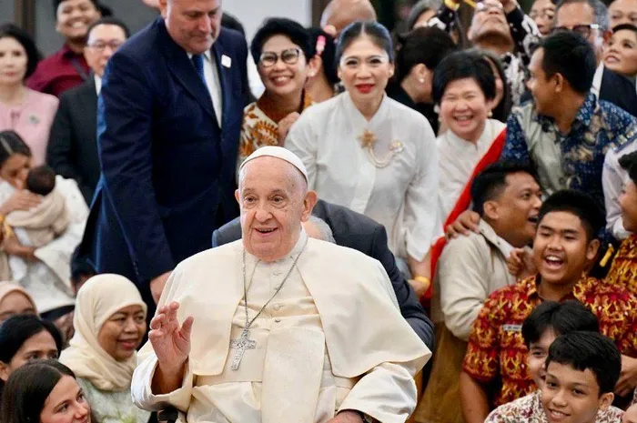 3 Makna Kehadiran Paus Fransiskus ke Indonesia Menurut Uskus Keuskupan Sibolga - Parapuan