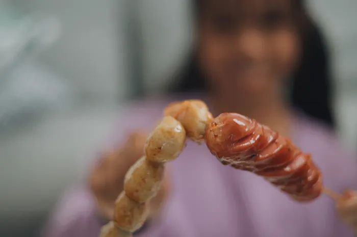 Efek Makanan Pedas pada Anak, Antara Sensasi dan Risiko Kesehatan ...