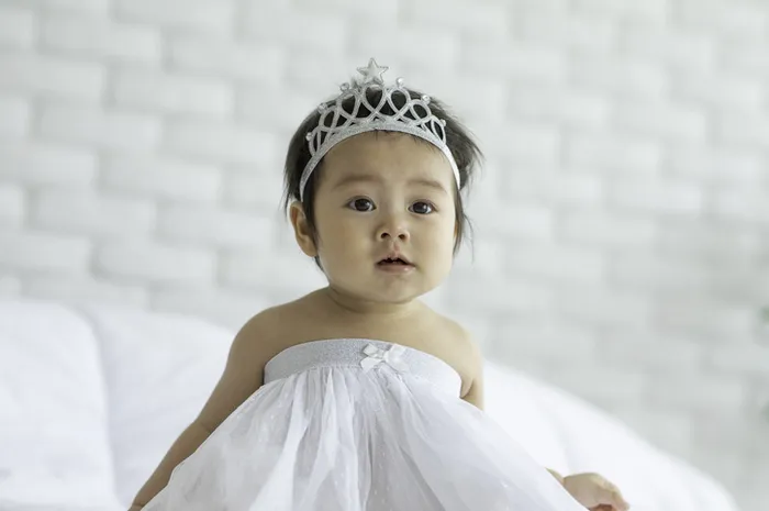 Ide Nama Bayi Perempuan Terinspirasi Para Putri: Anggun, Kuat, Penuh ...