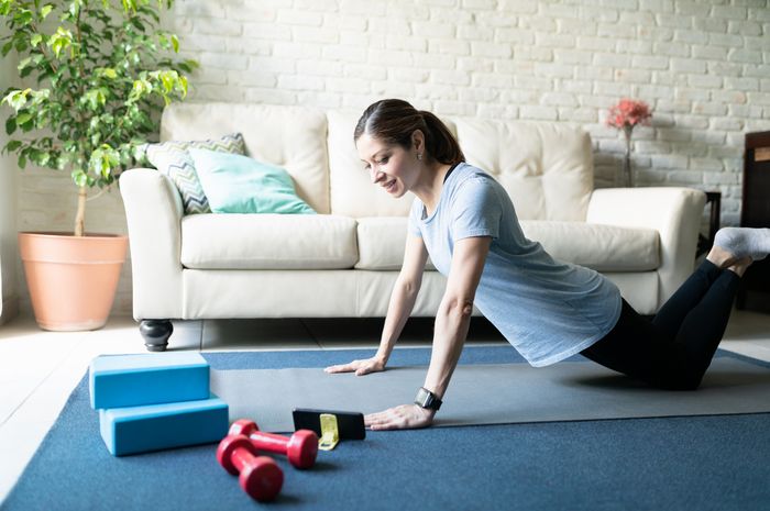 5 Jenis Push Up Olahraga untuk Perempuan Mengencangkan Lengan - Parapuan