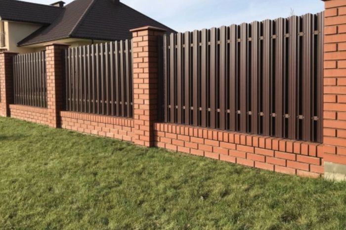 Perhatikan 3 Hal Ini Saat Memasang Pagar Rumah, Salah Satunya Tinggi ...