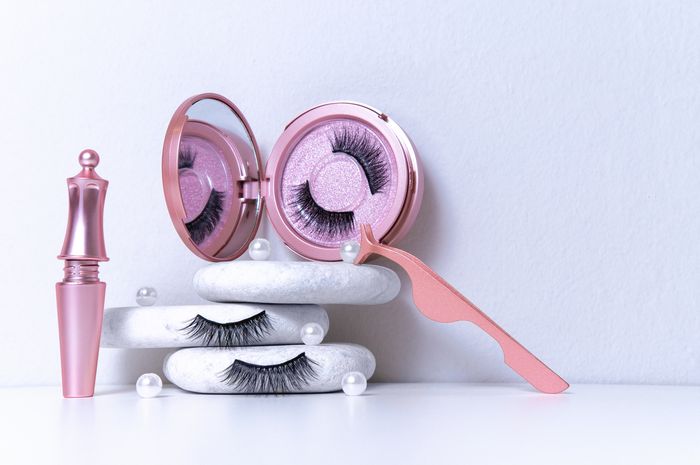 Mata Lebih Stand Out, Ini 4 Langkah Sederhana Pakai Magnetic Eyelashes ...