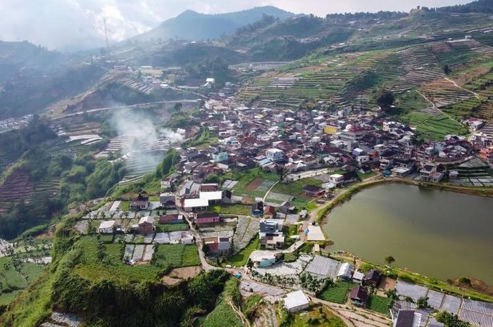 Itinerary Liburan Sehari di Desa Sembungan Dieng, Desa Tertinggi di ...
