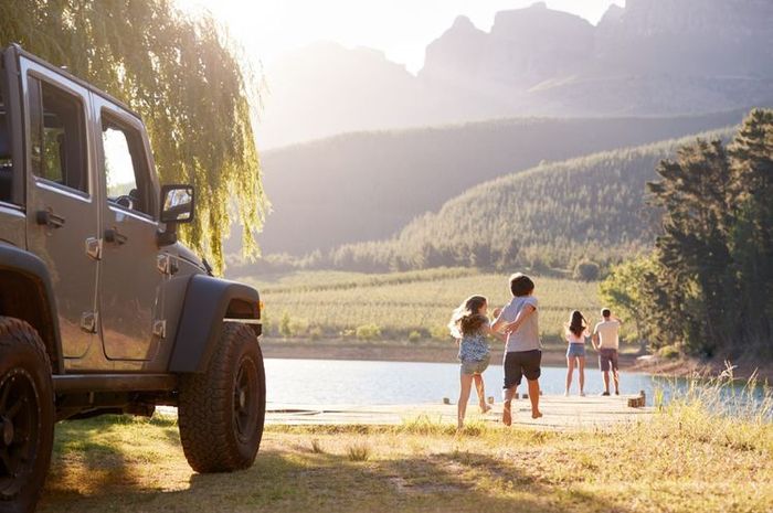 Jelang Mudik Nataru, Ini 5 Hal yang Harus Dihindari saat Melakukan Road Trip - Parapuan