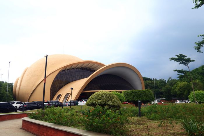 Jadi Tempat Wisata Favorit di Jakarta, Segini Harga Tiket Masuk TMII ...