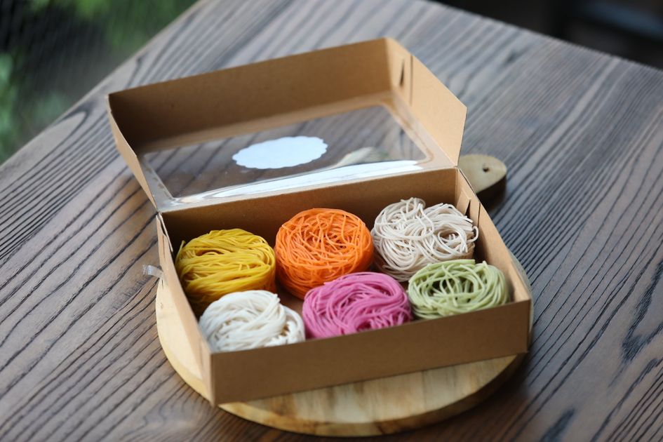 Unik! Kini Sudah Ada Sagu Berbentuk Mi Warna-Warni, Seperti Apa?