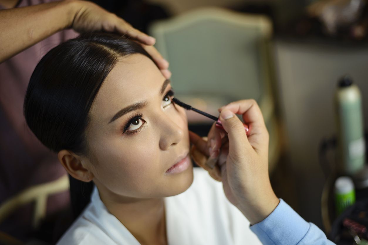 Menjadi MUA di Tengah Pandemi? Simak Tipsnya dari MUA Fidela Herta Menjadi MUA di Tengah Pandemi? Simak Tipsnya dari MUA Fidela Herta