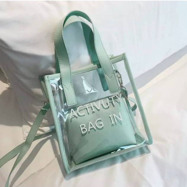 Stylish dan Muat Banyak, Ini 5 Pilihan Tas PVC yang Cocok untuk Nonton ...