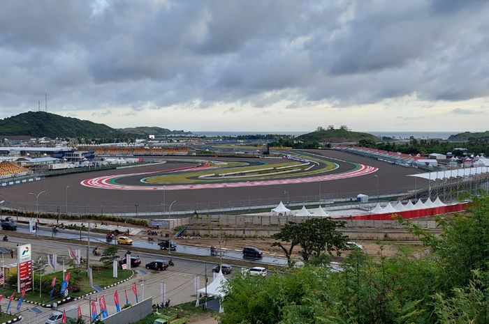 Nonton MotoGP 2022, Begini Cara dan Biayanya ke Sirkuit Mandalika Lewat Jalur Darat - Parapuan