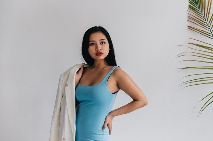 Tips Tampil Mewah dengan Outfit Sehari-hari dari Fashion Stylist - Parapuan