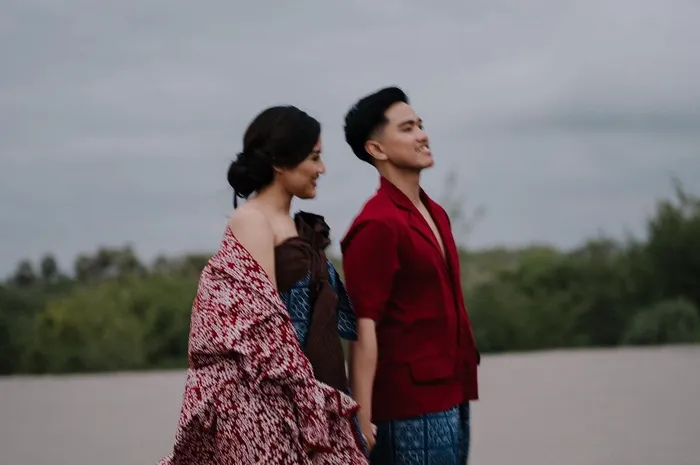 Disebut Mirip Bu Iriana, Intip Foto Prewedding Kaesang Pangarep dan Erina Gudono dalam Balutan ...