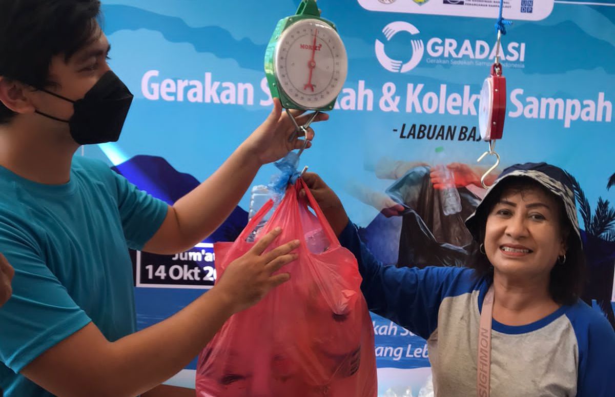 Mengenal Program GRADASI, Ajak Masyarakat Kelola Sampah Plastik