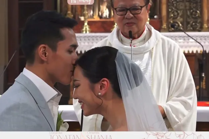 5 Potret Pemberkatan Pernikahan Jonathan Christie dan Shanju Eks JKT48 ...