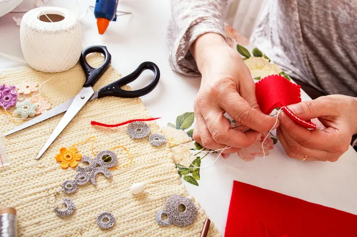 Jadi Ide Usaha Cuan, Ini 5 Kerajinan Tangan dari Berbagai Bahan Baku ...