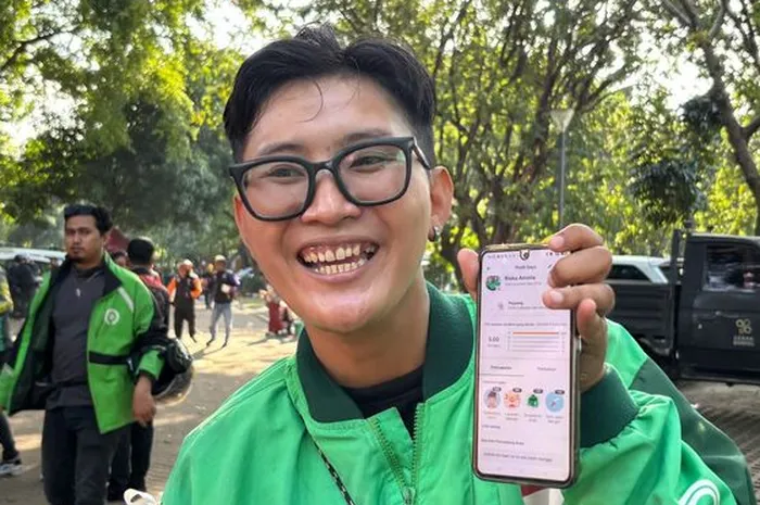 Temui Wapres Gibran di Istana Negara, Ini Sosok Lady Ojol Riska Amelia - Parapuan