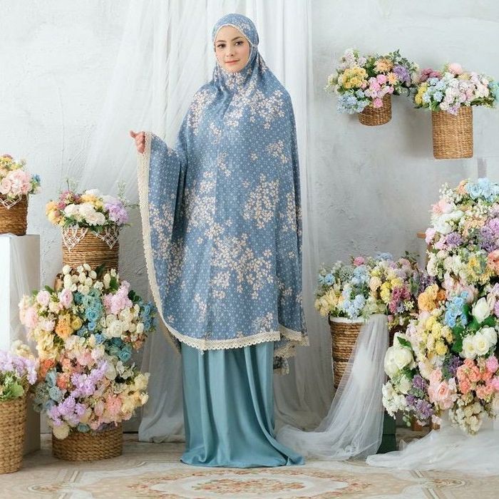 Santun saat Beribadah, Ini 5 Pilihan Mukena Cantik Motif Harga Rp100 ...