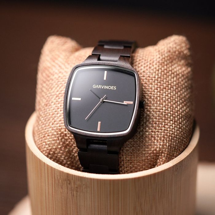 5 Rekomendasi Jam Tangan Kayu untuk Kado Tahun Baru, Unik dan Eco ...