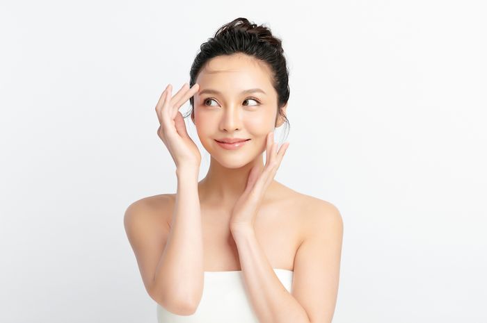 Mengenal E-Shape Treatment, Tren Kecantikan yang Buat Wajah Makin ...
