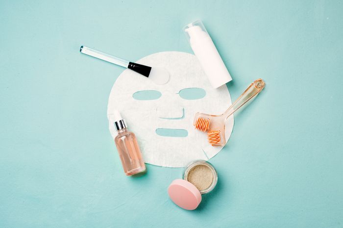 5 Rekomendasi Masker Wajah Brand Lokal, dari Gel Mask hingga Mud Mask - Semua Halaman - Parapuan