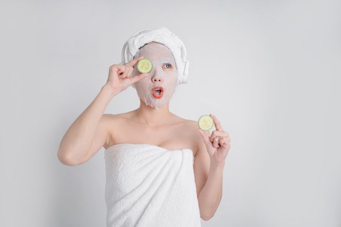 4 Rekomendasi Masker Gel Lokal dengan Harga di Bawah Rp100 Ribu - Parapuan