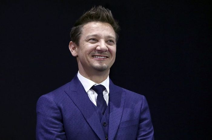 Jeremy Renner Kecelakaan, Begini Kondisi Terakhir Pemeran Hawkeye di ... Jeremy Renner Kecelakaan, Begini Kondisi Terakhir Pemeran Hawkeye di ...