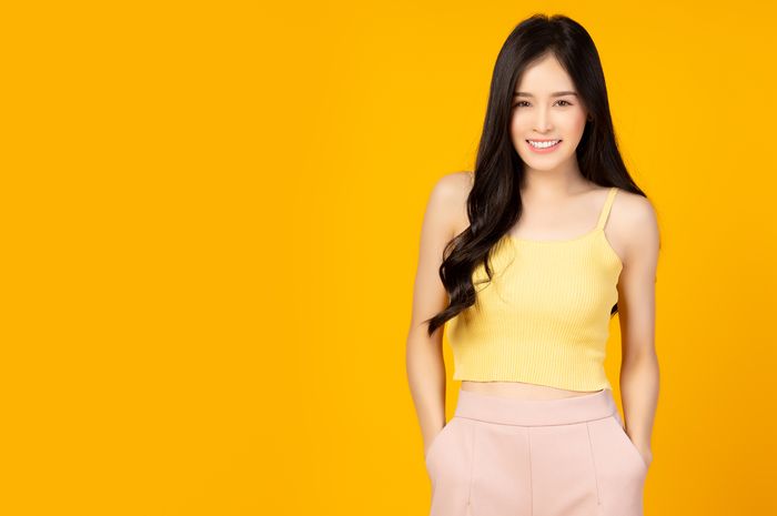 4 Rekomendasi Tanktop yang Cocok untuk Inner Blazer, Mulai Rp90 Ribu ...