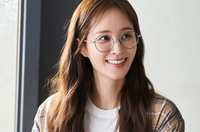 Yuri SNSD Jadi Karakter Perempuan Pekerja Keras di Drakor Good Job ...