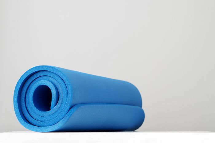 Pentingkah Penggunaan Matras Yoga untuk Olahraga? Ini Penjelasannya ...