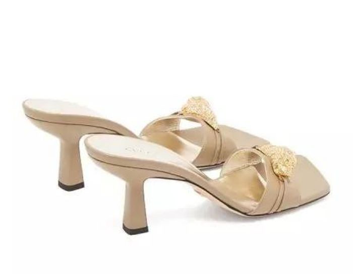 Cocok untuk Ragam Acara, Ini 5 Jenis High Heels yang Harus Dimiliki ...