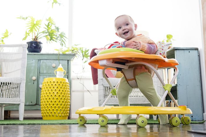 Baby Walker Bantu Anak Cepat Berjalan? Ini Kata IDAI dan Dokter Anak ...