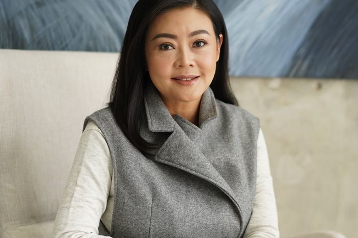 Sosok Fanda Soesilo, Pemimpin Perempuan Pertama di Industri EBT - Parapuan